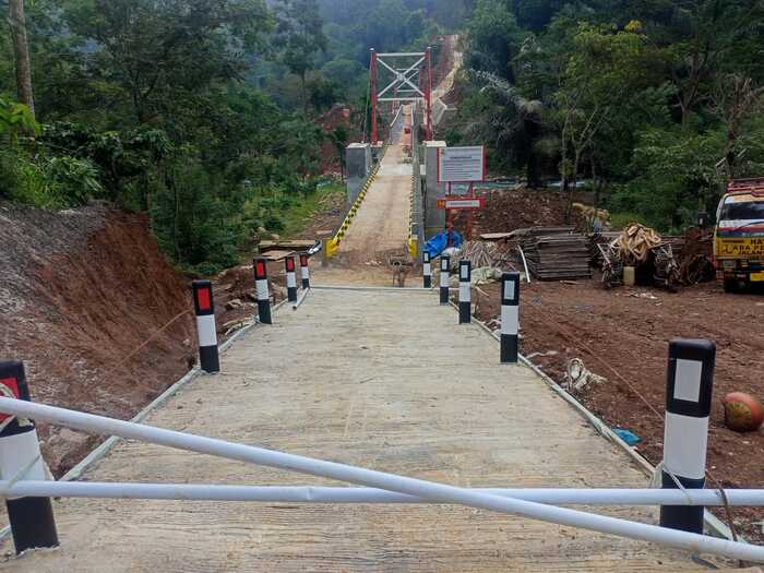 Proyek Jembatan Gantung Sidomulyo di Lampura Milik BPJN Diduga ... Proyek Jembatan Gantung Sidomulyo di Lampura Milik BPJN Diduga ...